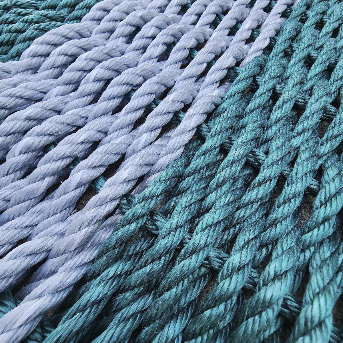 Rope Mat made with Lobster Rope, Hunter Green and Light Gray